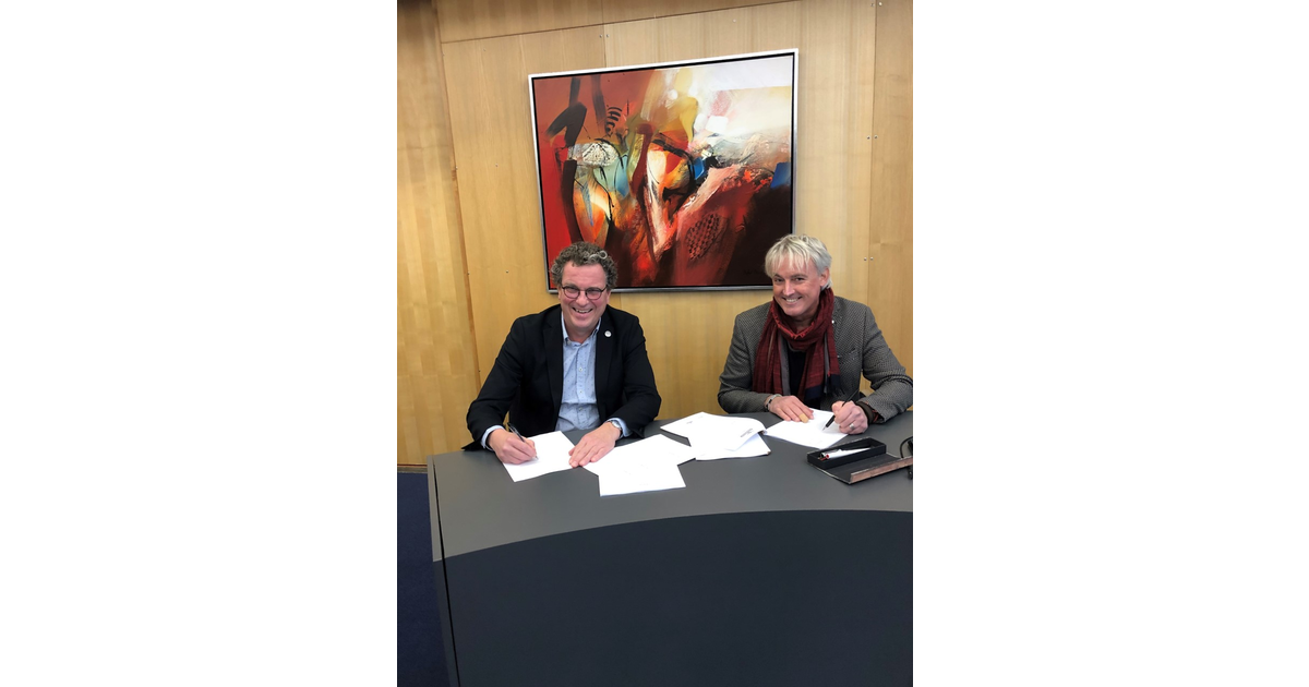 Ondertekening overeenkomst ontwikkeling Knarrenhof in Marum | Opende Online